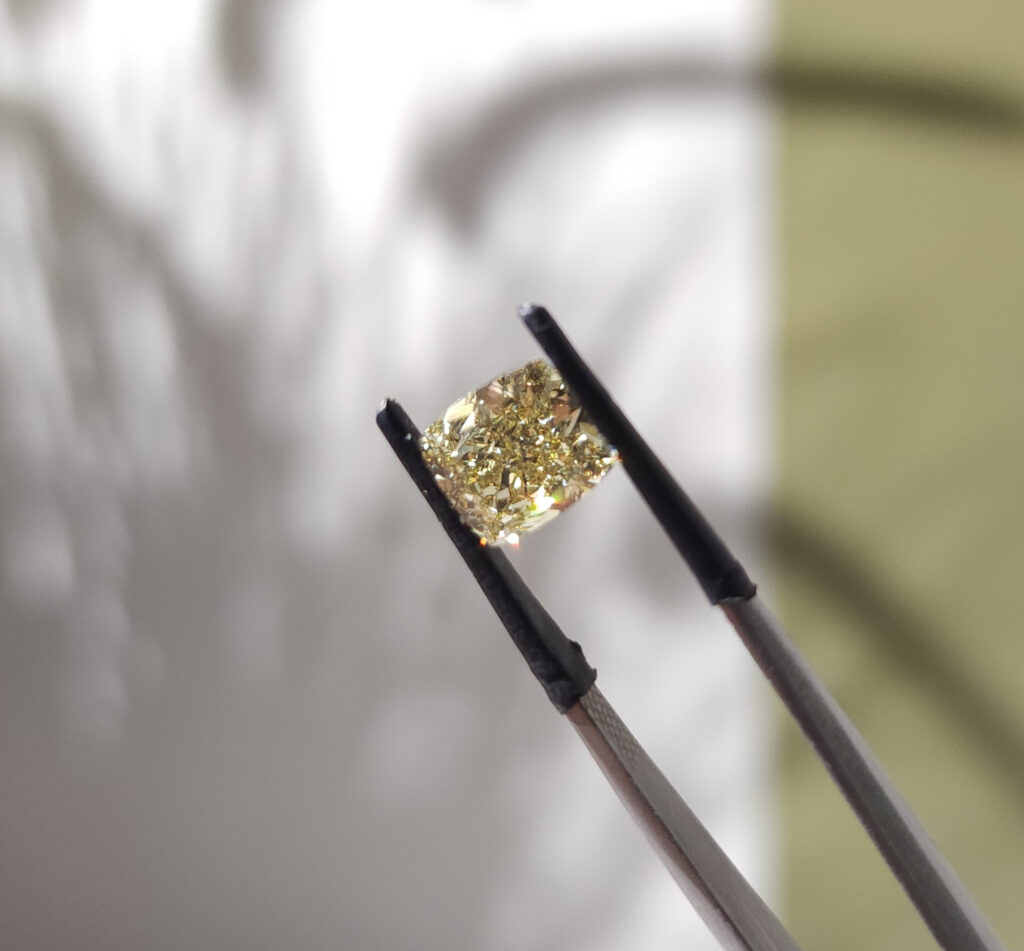 2ct Diamond Rings: Price, Styles, Settings & Buying Tips