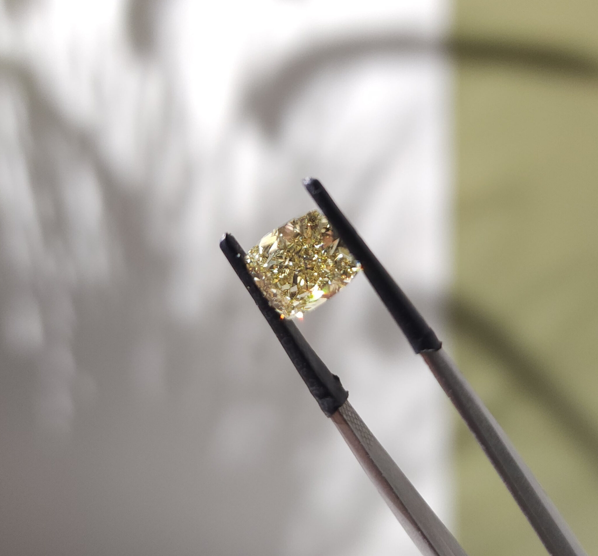 2ct Diamond Rings: Price, Styles, Settings & Buying Tips